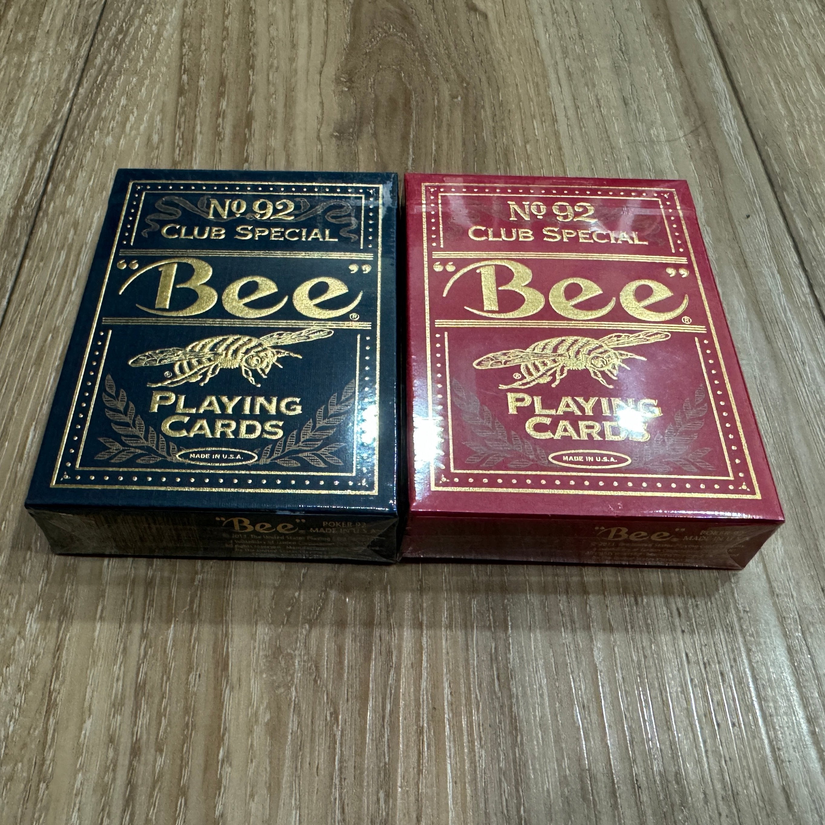 Luxurious Bee Playing Cards – The Cardpenter