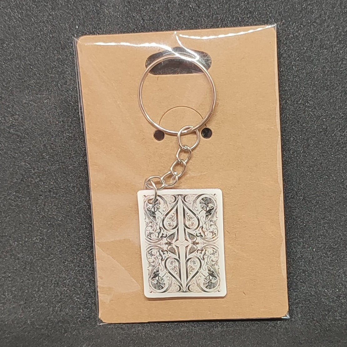 Studio x David Blaine Black Split Spades Keychain – The Cardpenter
